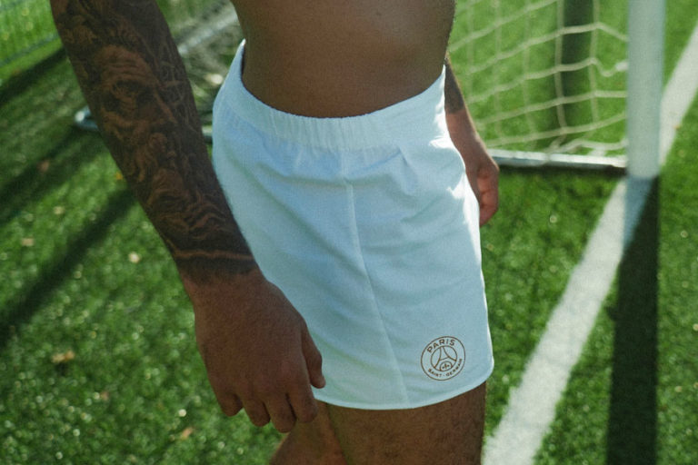 Le Paris Saint-Germain et Parachute dévoilent une collection exclusive ...