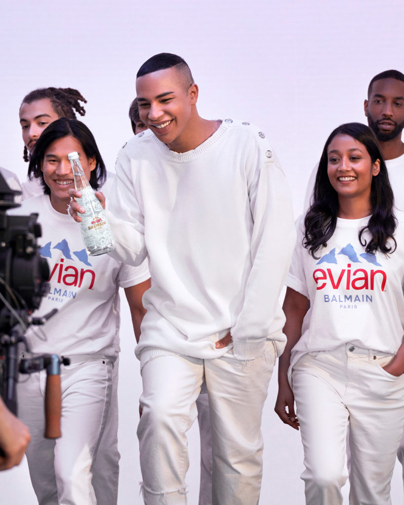 Evian et Balmain annoncent une collaboration spéciale à l'approche de la Fashion Week de Paris ...