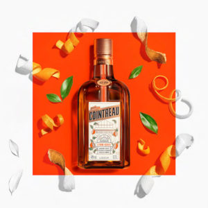 Cointreau dévoile le nouveau design de sa bouteille emblématique | Viacomit