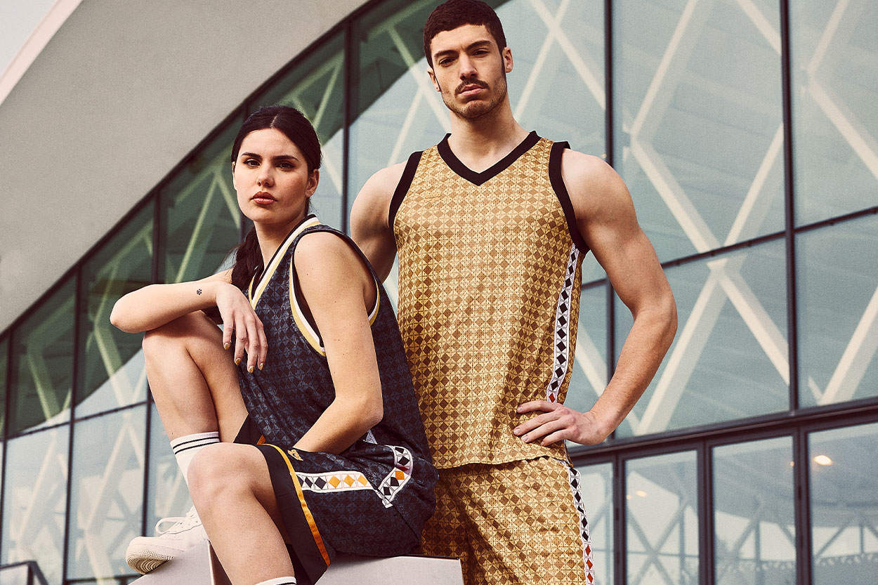 Pour célébrer son 50ème anniversaire arena revisite ses pièces ...