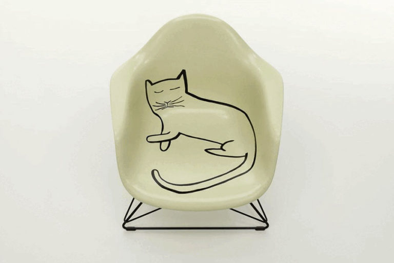 Vitra dévoile une édition limitée de la Eames Fiberglass Armchair with ...