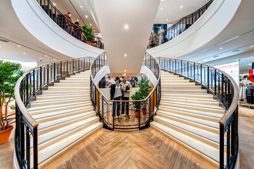 La boutique emblématique Uniqlo Opéra rouvre | Viacomit