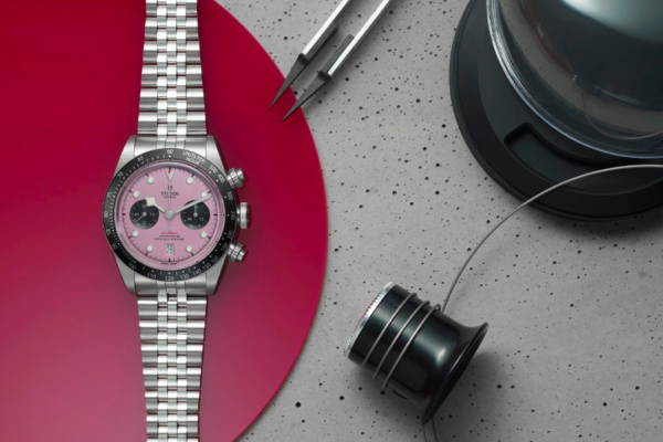 Tudor sort une Black Bay Chrono "Pink" avec l'Inter Miami CF | Viacomit
